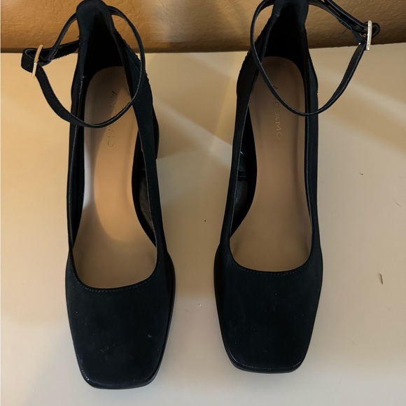 Shoes | Andiamo Black Low Heel Size 1m | Poshmark